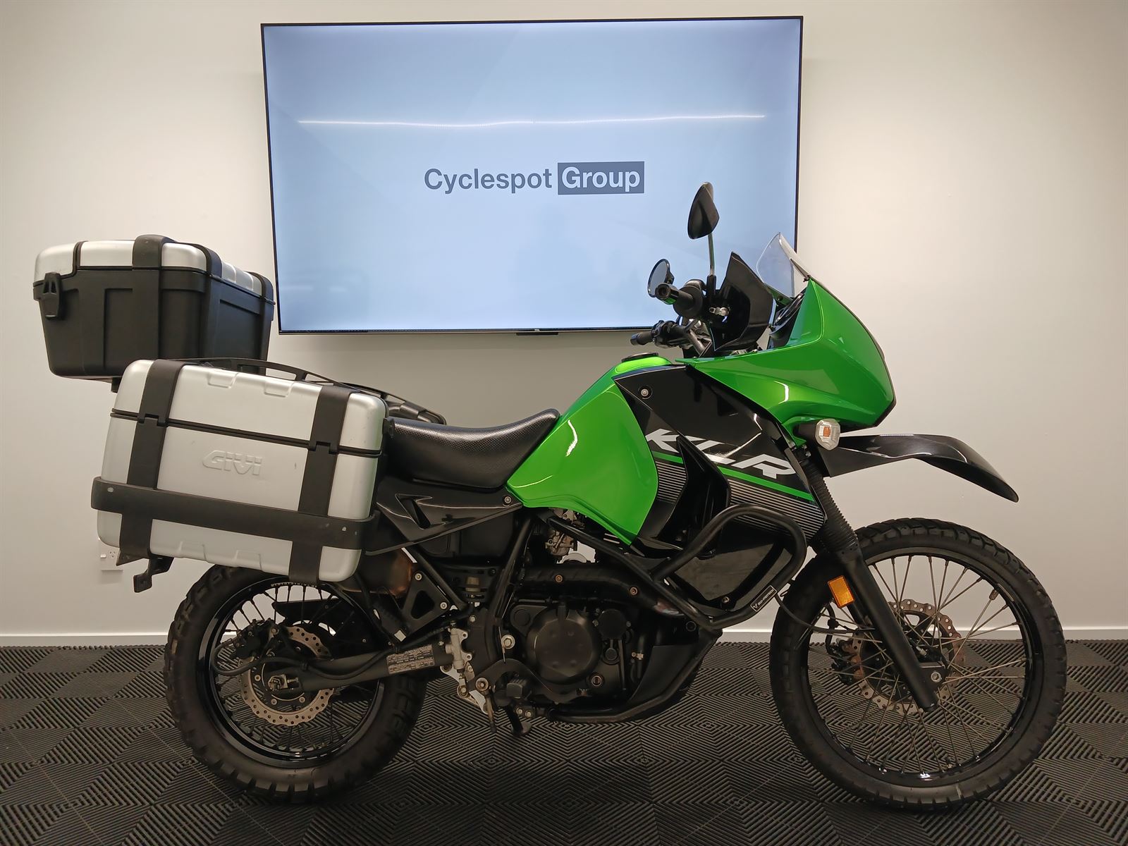 cars - Cyclespot Leading Motorcycle Dealership in Auckland North Shore