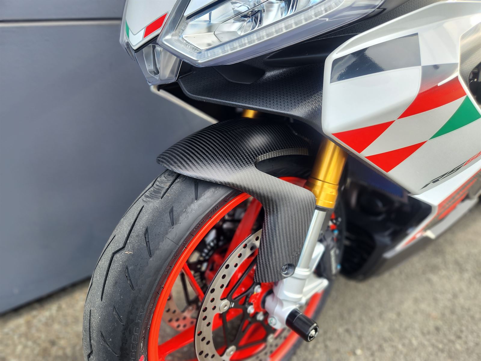 Aprilia RS 660 EXTREMA 2023 - FILCO Farm & Sport - Harley-Davidson ...