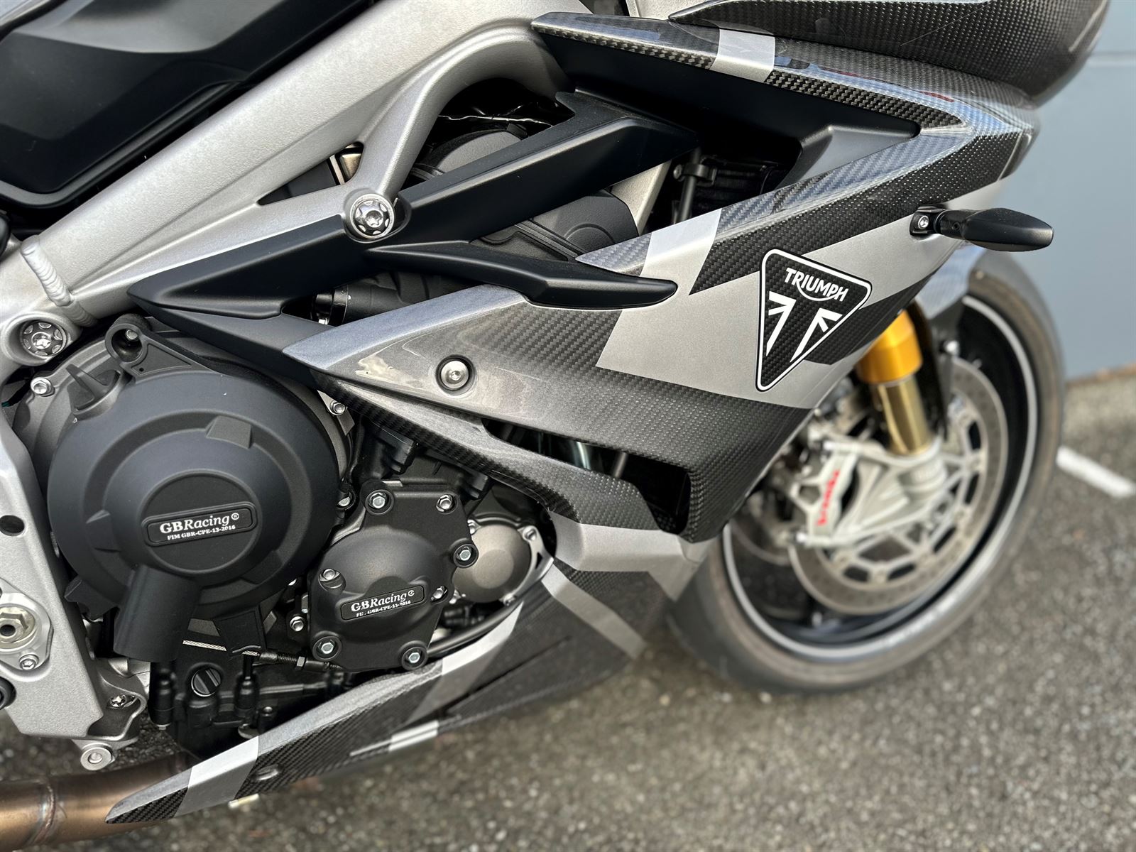 Triumph Daytona 765 Moto2 Limited Edition no. 741 2020 - FILCO Farm ...