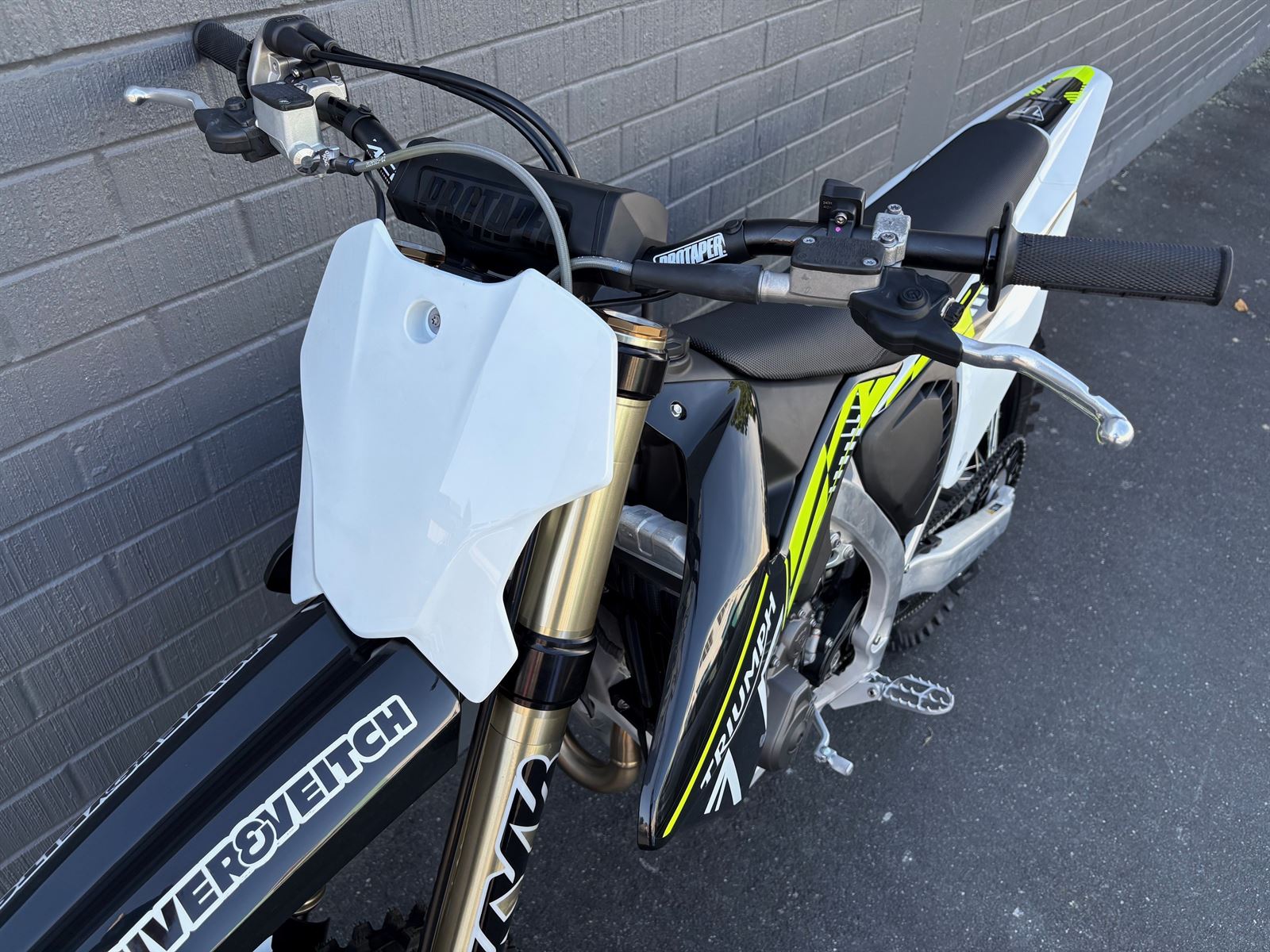 Triumph TF250X 2025 - McIver & Veitch Motorcycles - Harley Davidson ...