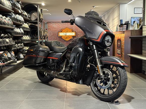 Harley-Davidson CVO STREET GLIDE 2018 - Waikato's largest motorcycle ...
