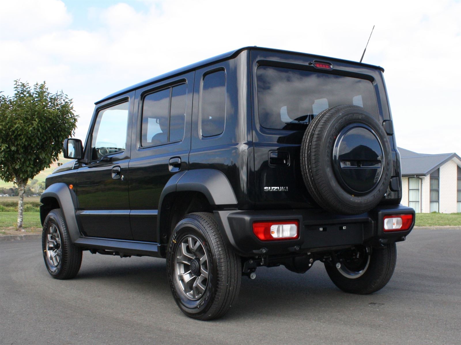 Suzuki Jimny 5-DOOR Sierra Manual 2026 - Whyteline - Car, Motorbikes ...